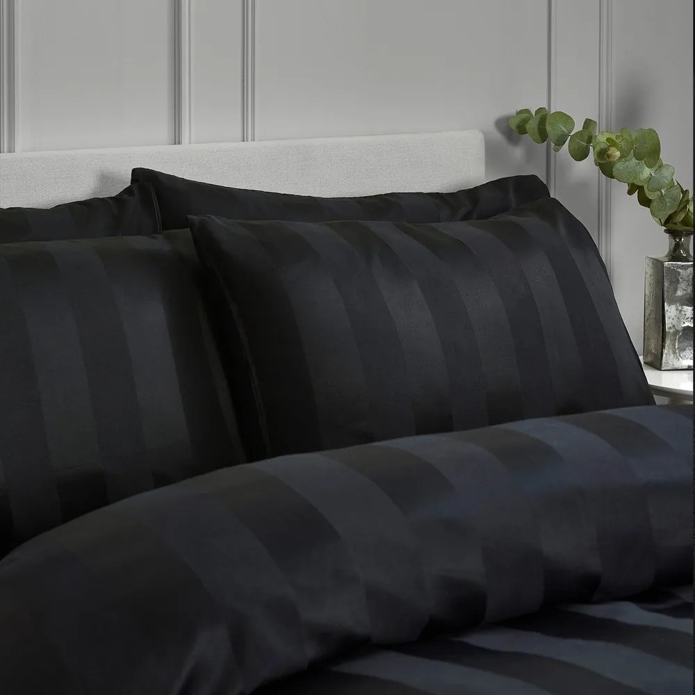 Saténové povlaky na polštáře v sadě 4 ks 75x50 cm So Soft Satin Stripe – Catherine Lansfield