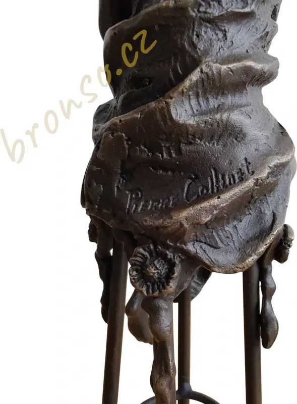 Bronzová socha sedící ženy – signovaná Pierre Colinet – elegantní akt, umělecká figurka