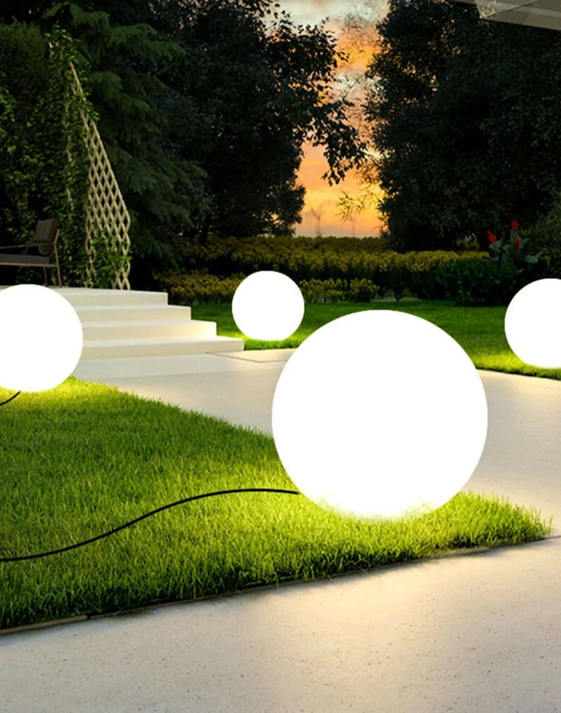 Zahradní lampa koule M 40 cm
