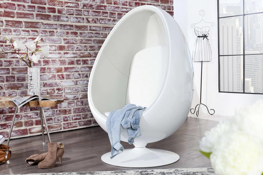 Designové křeslo Space Egg White