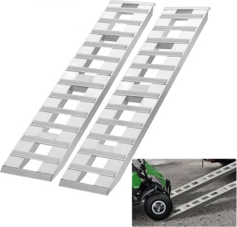 Hliníkové rampy 182,9 × 38,1 cm Kapacita nakládacích ramp 2721,6 kg 2ks