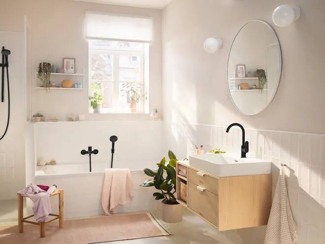 Hansgrohe Rebris S, vysoká umyvadlová baterie 210 s otočným výtokem a odtokovou soupravou s táhlem, černá matná, 72536670