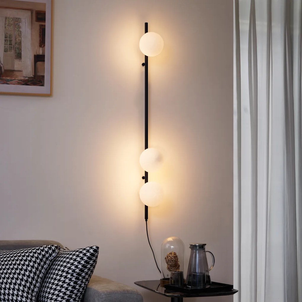 Designová nástěnná lampa černá s matným sklem 3-světla - Vertical