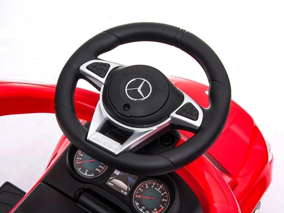 Odrážedlo Mercedes v červené barvě s rukojetí