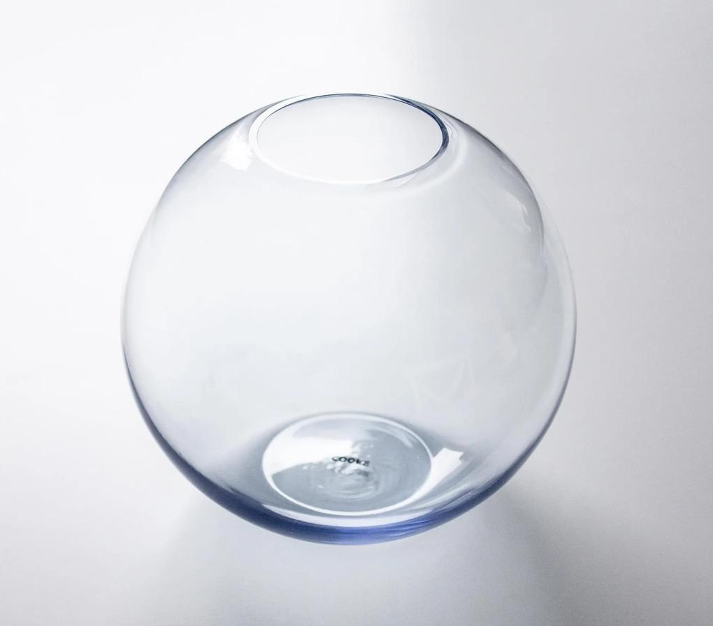 COOEE Design Kulatá skleněná váza Ball Glass Dusk 15cm, modrá barva, sklo |  BIANO