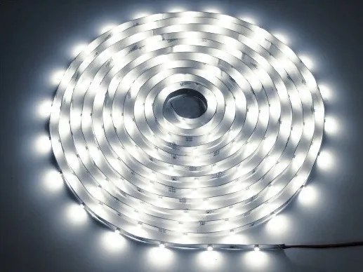 Led pásek Premium 24V 2835 240d/m Role 50 m 4000K denní bílá IP20