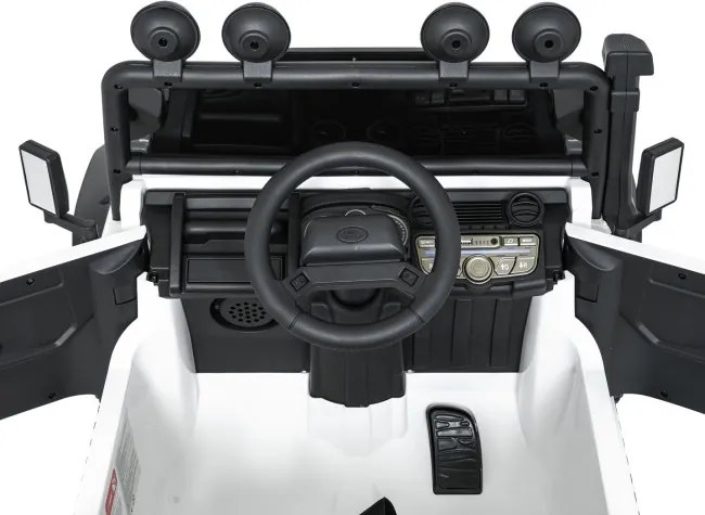 Elektrické autíčko Land Rover Defender 110 SVX bílé
