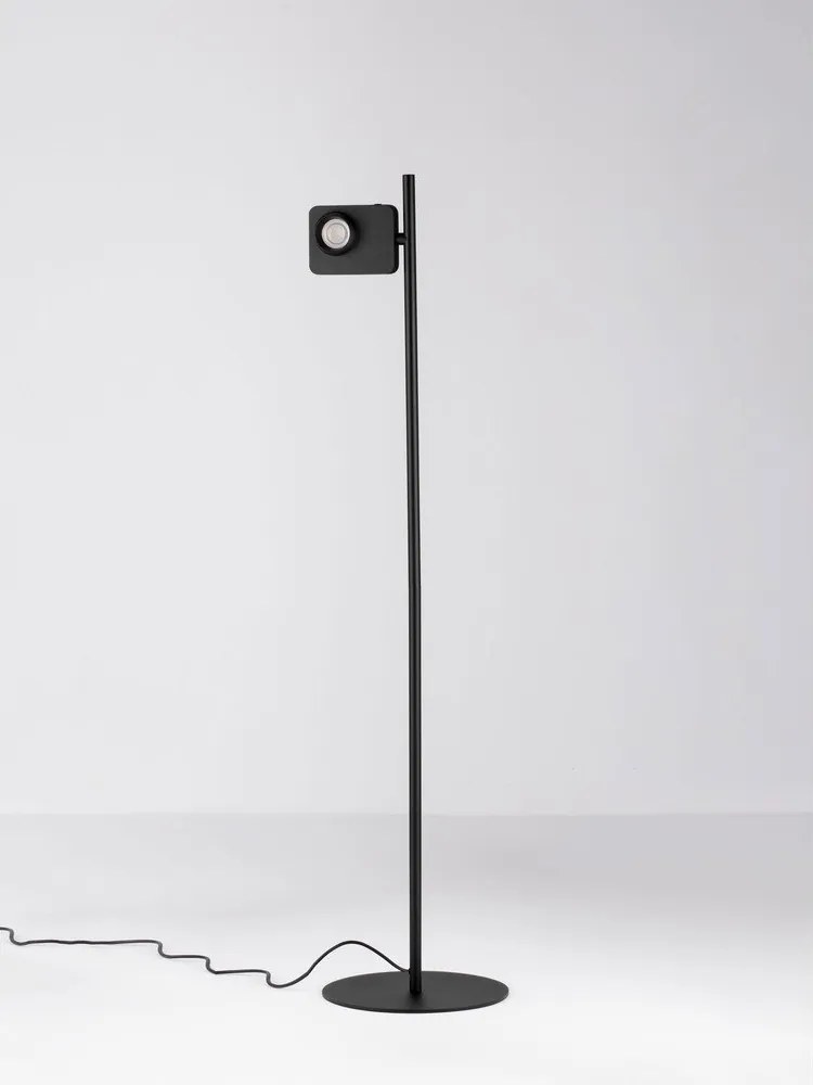 Černá hliníková LED stojací lampa s ohybatelnou konstrukcí/stmívatelná (výška 131 cm) Kedros – Nova Luce