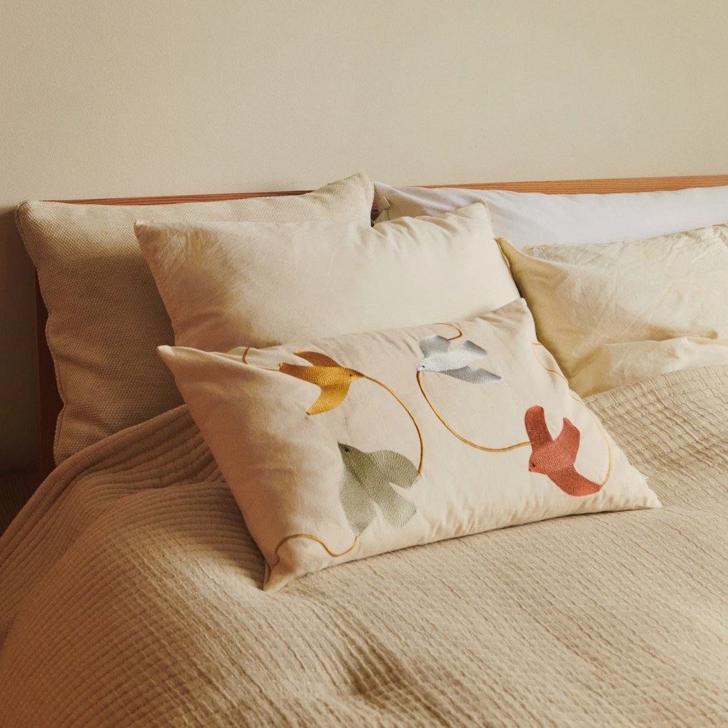 Ferm Living Povlak na polštář s výšivkou Swif Bird 40 × 60 cm, multi barva, textil