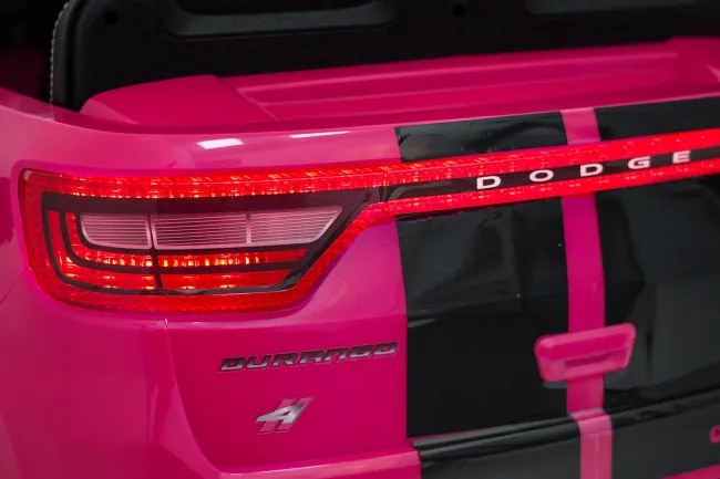 Elektrické autíčko Dodge Durango růžové