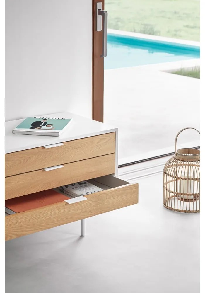 TV stolek v dekoru dubu v bílo-přírodní barvě 180x52 cm Sierra – Teulat