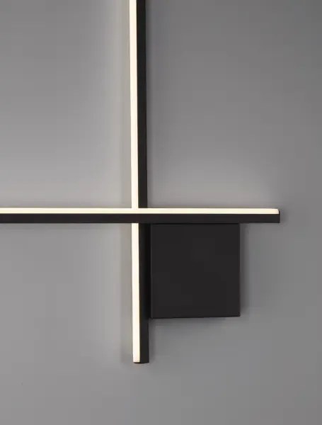 Designové nástěnné svítidlo Cross 50 černá