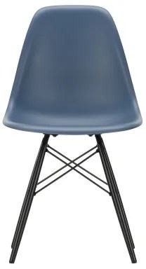 Eames Plastic Chair DSW černě lakovaný javor mořská modrá černé na tvrdou podlahu Vitra