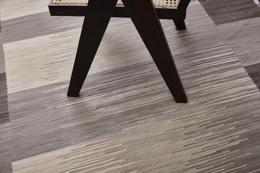 Diamond Carpets India, Ručně vázaný kusový koberec Prism Sand DESP P120 Stone Mix, 160x230, šedá, ložnice