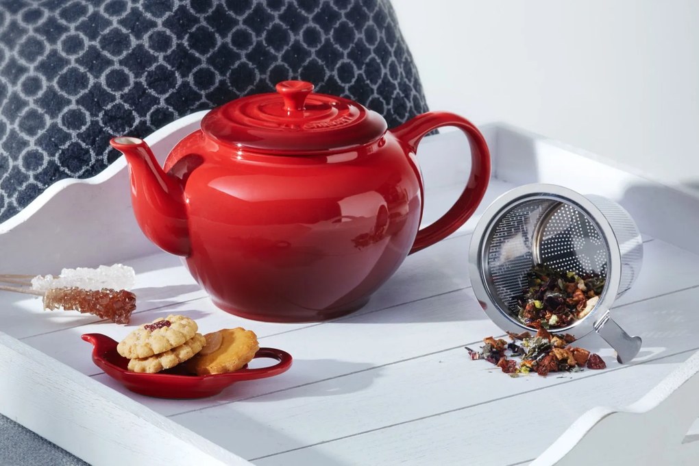 Džbán na čaj Le Creuset s infuzérem 1,3 l višňový