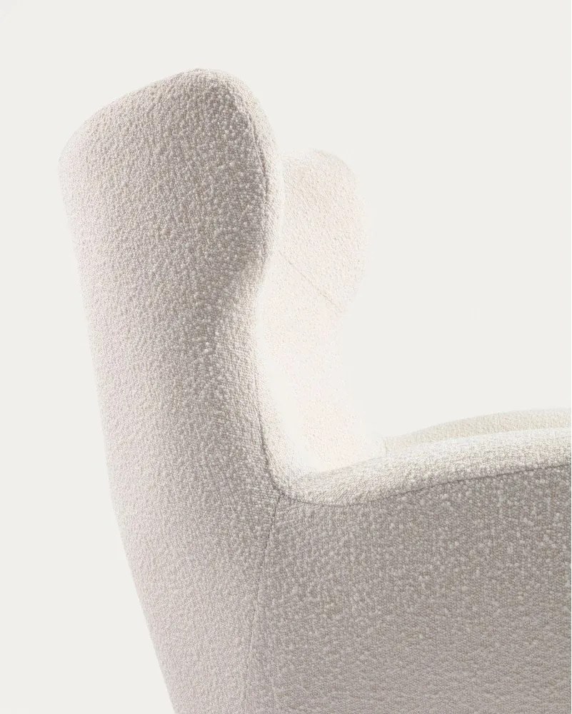 Bílé křeslo z textilie bouclé Patio – Kave Home