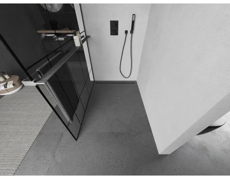Mexen Kioto+, sprchová zástěna Walk-In s poličkou a věšákem 140 x 200 cm, 8mm čiré sklo černý vzor, grafitový profil, 800-140-121-95-78