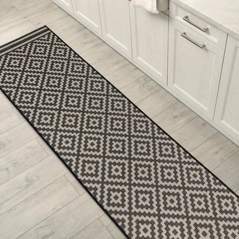 Černý koberec Granton Diamond Mono Rozměry: 160x230 cm