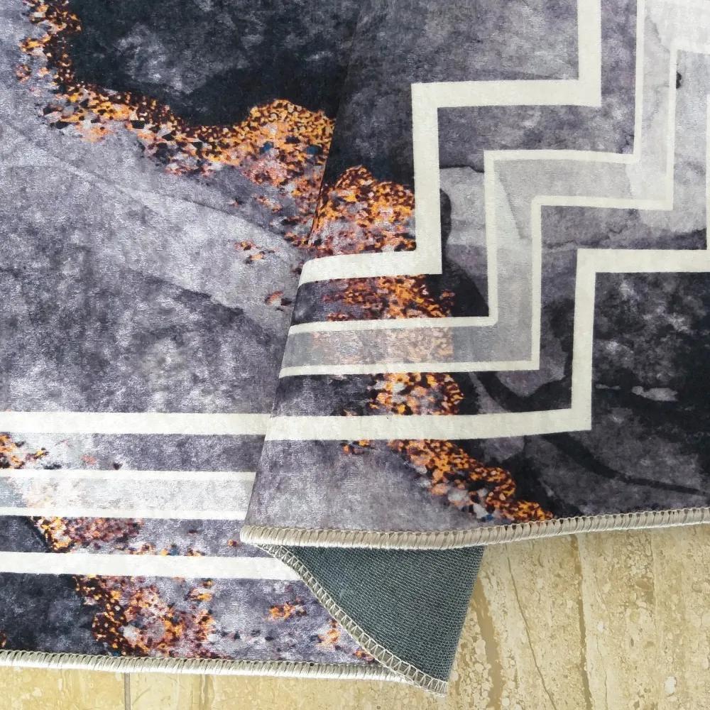 Protiskluzový koberec tmavě šedé barvy se vzorem Šířka: 160 cm | Délka: 220 cm