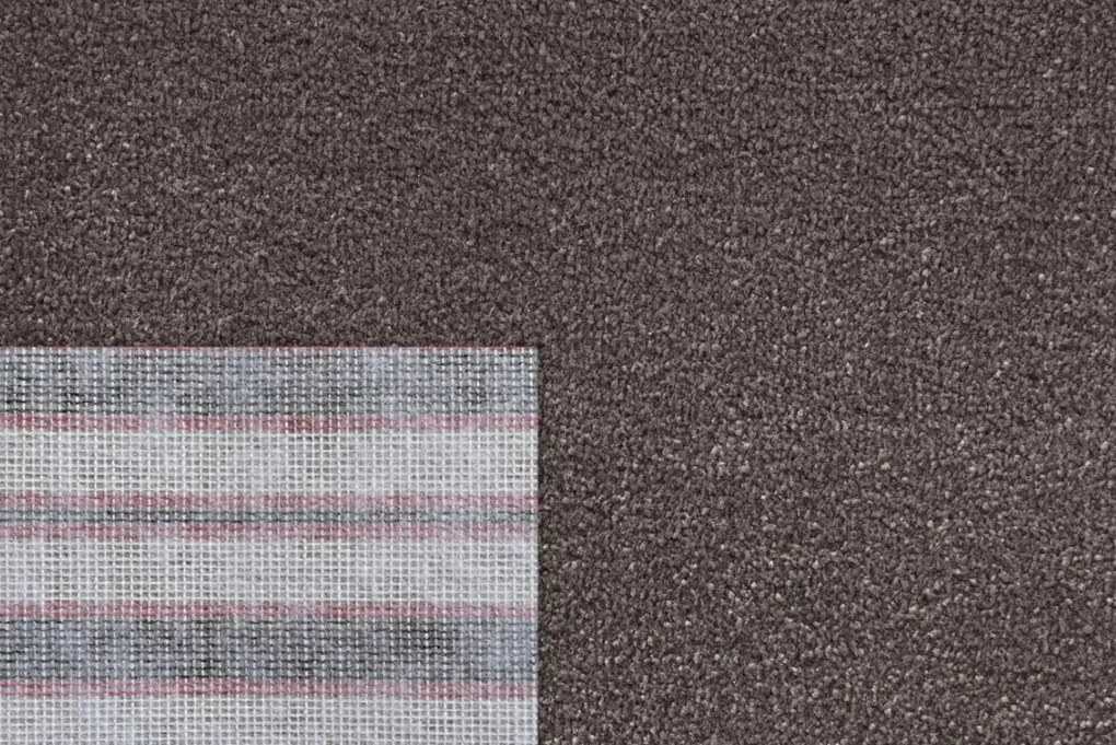 Associated Weavers koberce Metrážový koberec SENTIMENT 44 BARVA: Hnědá, ŠÍŘKA: 4 m, DRUH: střižený