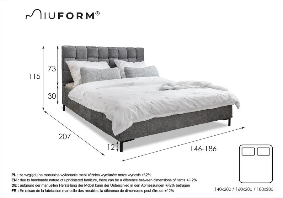 Světle šedá čalouněná dvoulůžková postel s roštem 140x200 cm Eve – Miuform