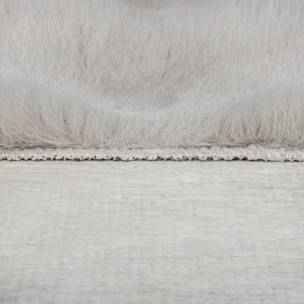 Světle šedá syntetická kožešina 80x150 cm Waffle Faux Fur – Flair Rugs