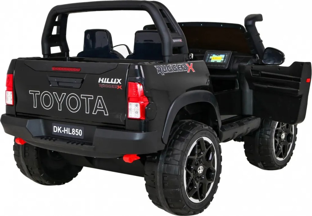 Ramiz Pickup Toyota Hilux černý