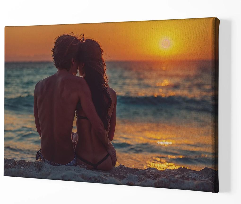 Obraz na plátně - Milenci na pláži pozorují západ FeelHappy.cz Velikost obrazu: 90 x 60 cm