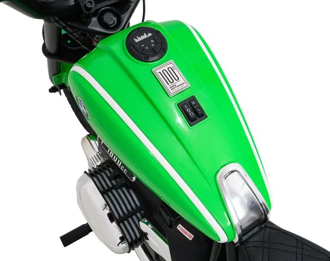Elektrická motorka BMW R18 zelená