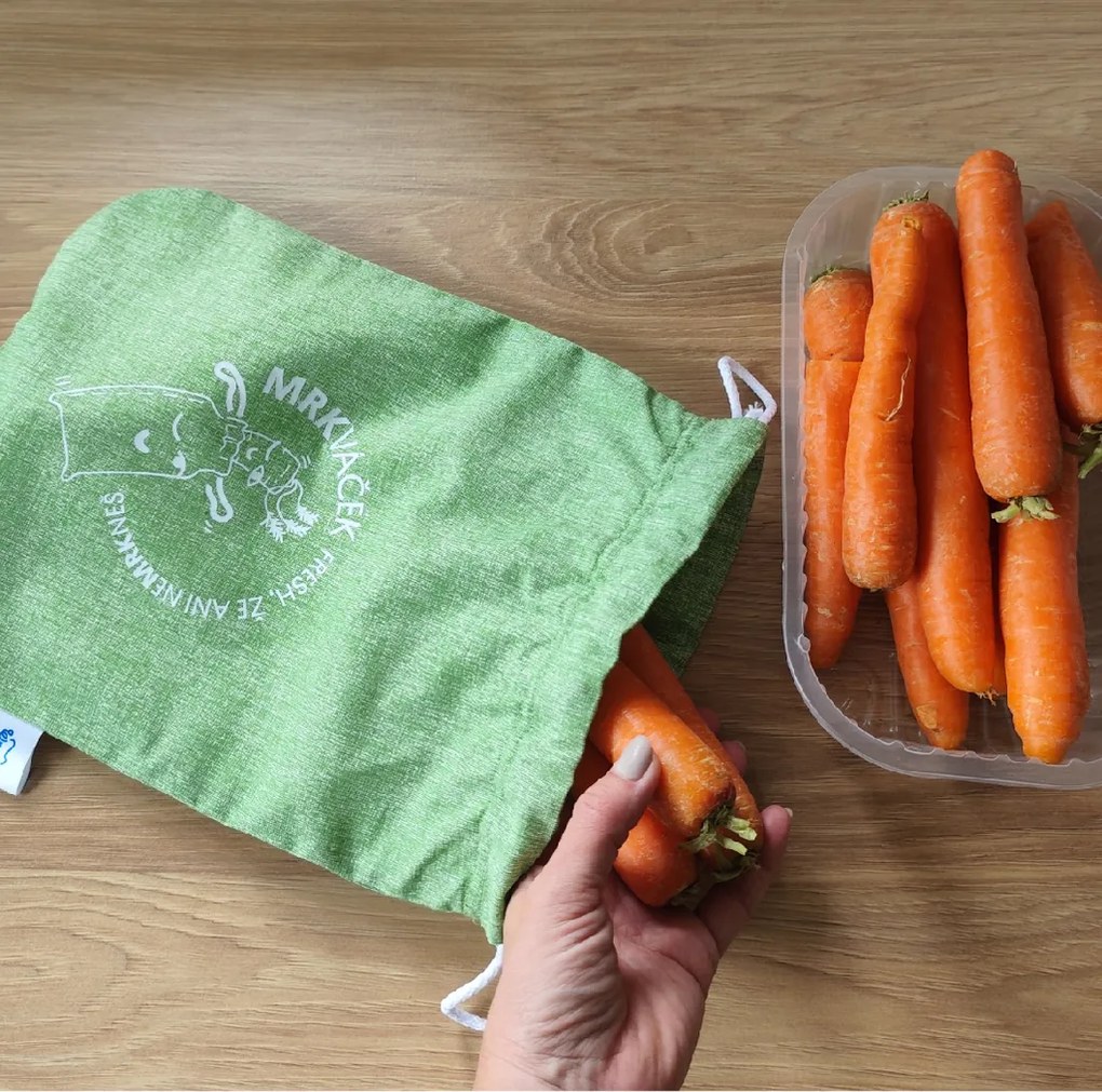 Wrap - up Funkční pytlík MRKVÁČEK, sáček na zeleninu (1kg), aby zůstala čerstvá - mix barev Barva: červená
