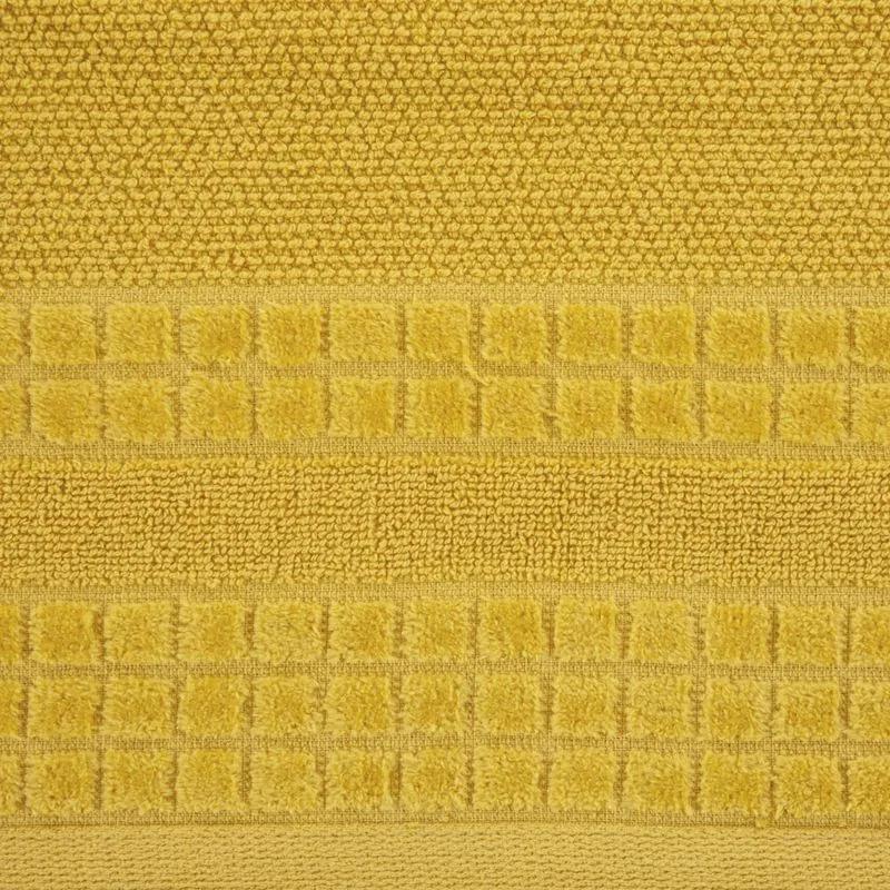 Hořčičný ručník CUBA se zvýrazněným károvaným okrajem 50x90 cm Rozměr: 70 x 140 cm