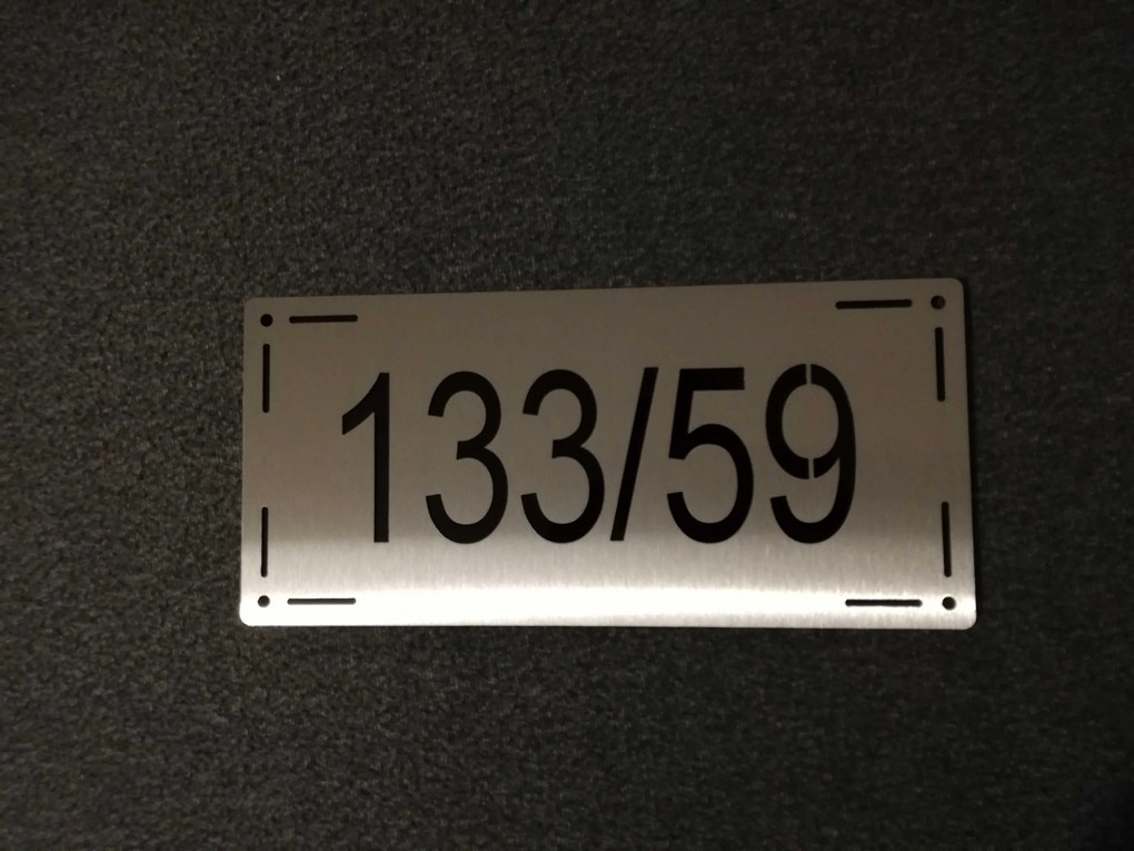 Domovní číslo tabulka 3a Velikost: 32 x 15 cm (L)