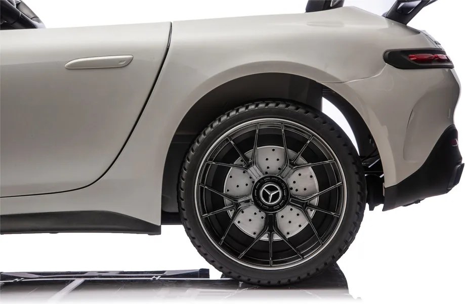 LEAN CARS Elektrické autíčko Mercedes GT63 AMG DK-GT63 24V LCD lakované světle šedé