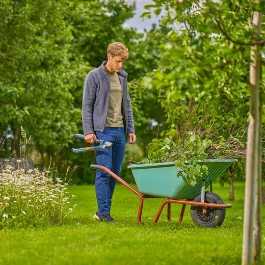 © 2026 GARDENA Dvoubřité nůžky na větve TeleCut Pro S, teleskopické nůžky na čerstvé dřevo