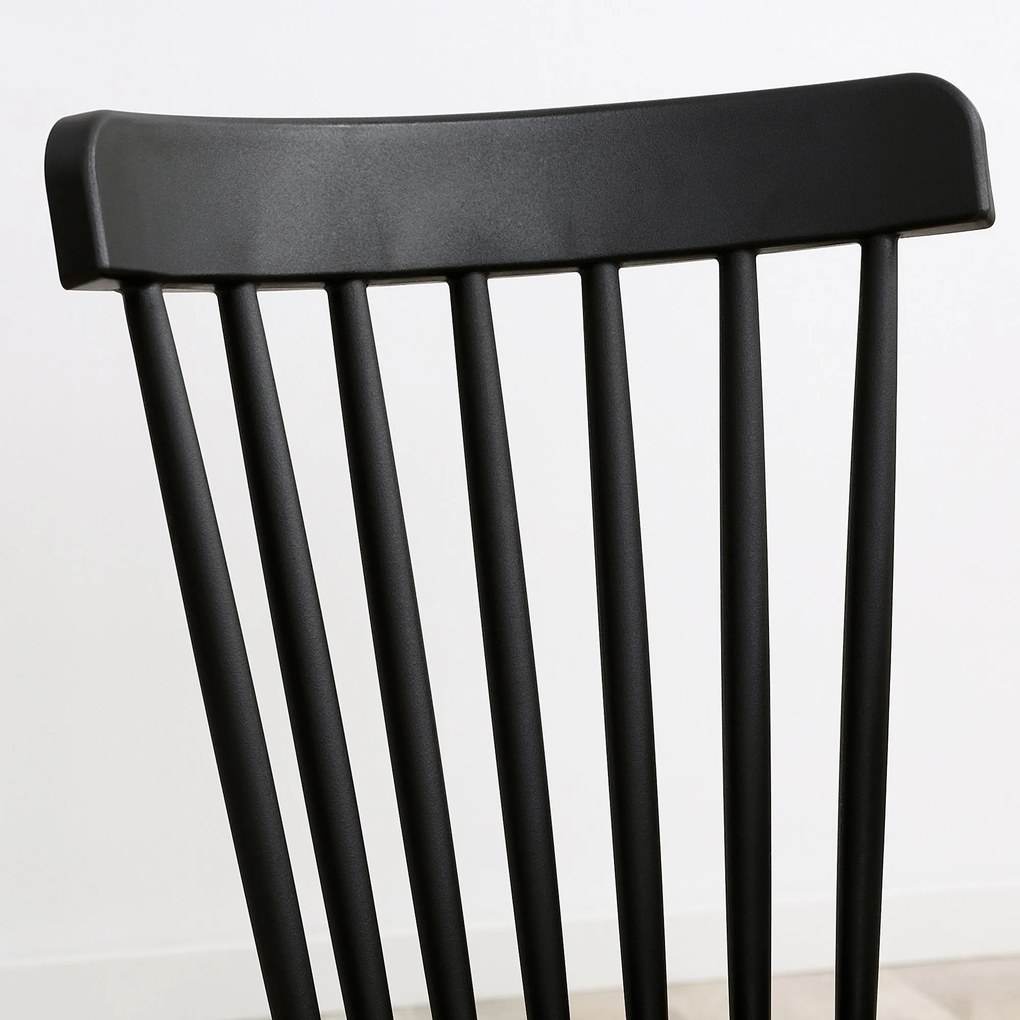 HOMCOM Sada 4 židlí v nordickém stylu s vysokým opěradlem, polypropylenovým sedákem a nohami z bukového dřeva, nosnost 120 kg, 48x52.5x83 cm, černá