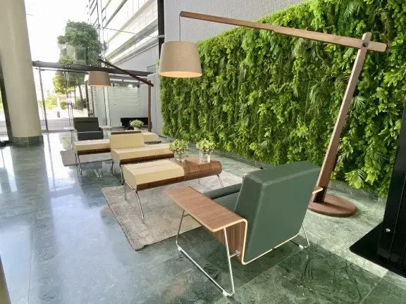 Vertical garden Leafy Frond