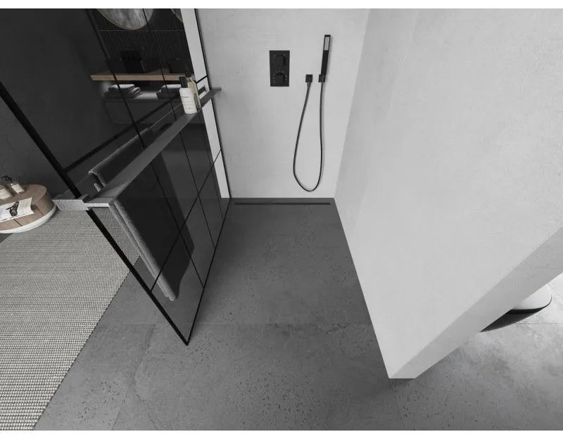 Mexen Kioto+, sprchová zástěna Walk-In s poličkou a věšákem 140 x 200 cm, 8mm čiré sklo černý vzor, grafitový profil, 800-140-121-66-77