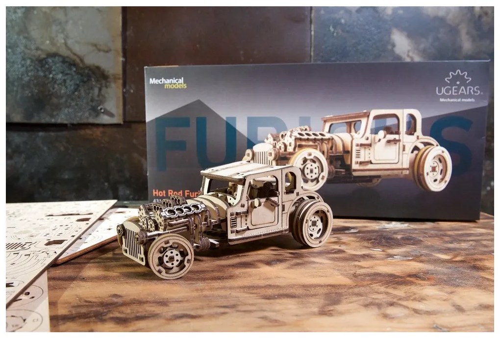 Ugears 3D dřevěné mechanické puzzle The Hot Rod Furious