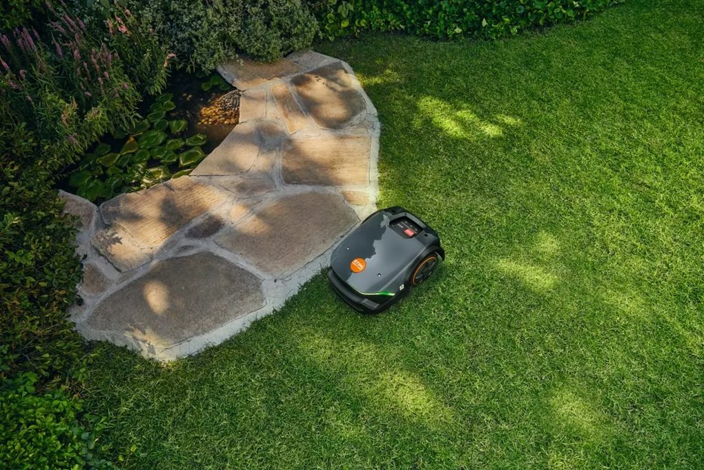 STIHL Robotická sekačka iMOW 4 EVO + Prodloužená záruka