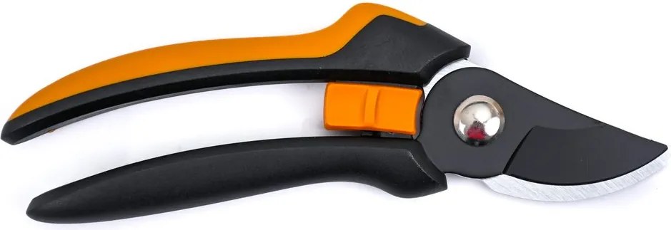 Ruční zahradní nůžky Fiskars Solid L 1057164