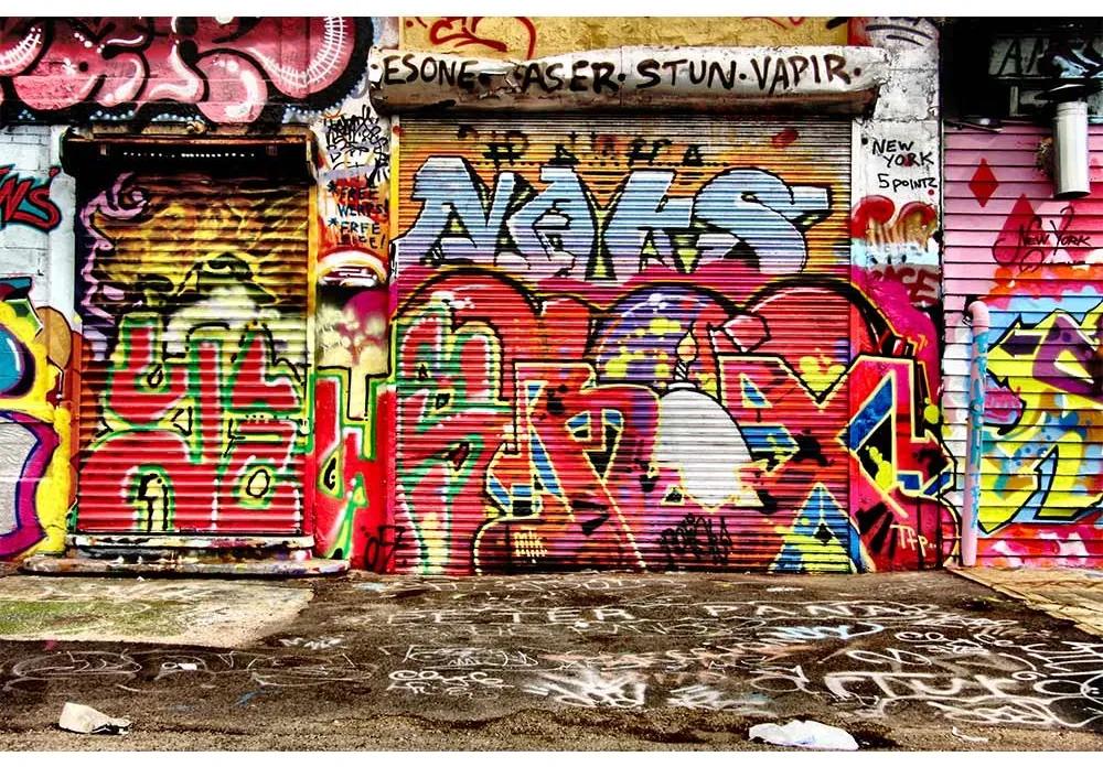Vliesová fototapeta Ulice s graffiti 375 x 250 cm + lepidlo zdarma / MS-5-0321 vliesové fototapety na zeď DIMEX