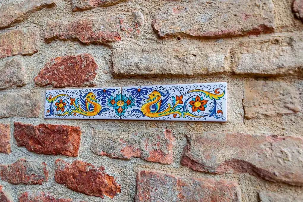 DIMEX | Samolepicí vliesová fototapeta na zeď Starověká Majolika MA-5-0774 | 375 x 250 cm | vícebarevná, béžová, oranžová