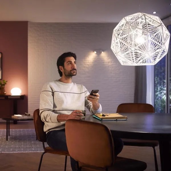 SADA 2x LED Stmívatelná žárovka Philips Hue WACA A60 E27/9W/230V 2000-6500K