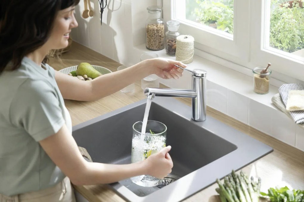 Hansgrohe Zesis M33, páková kuchyňská baterie 150, pro nízkotlaké/beztlakové ohřívače vody, 1jet, chromová, HAN-74806000
