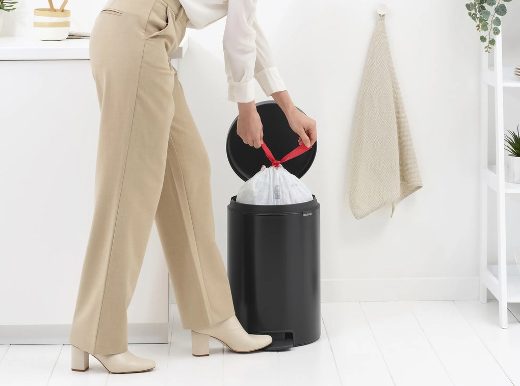 Brabantia Pedálový koš NewIcon 20L matná černá