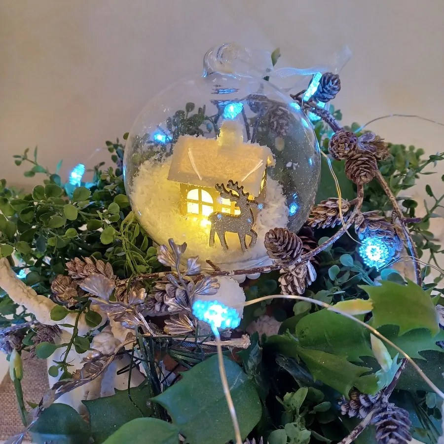 LED svítící koule 10 cm, teple bílá, na baterie LR41, interiér