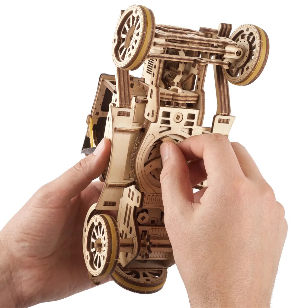 Ugears 3D dřevěné mechanické puzzle Historický automobil UGR-T