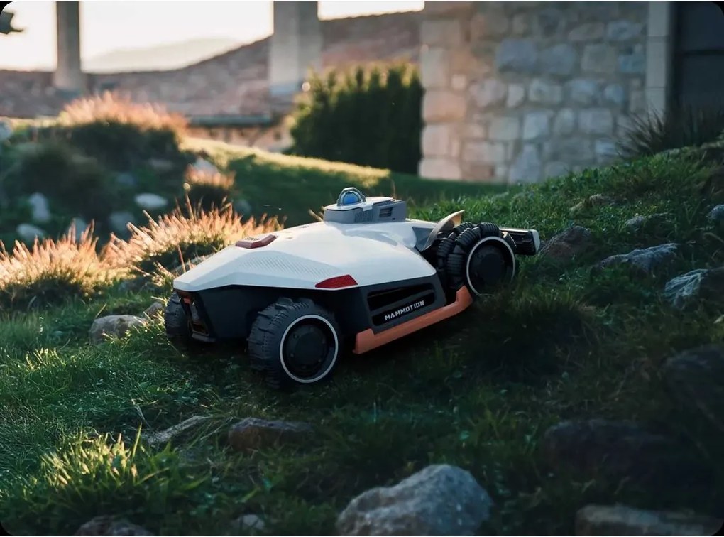 Mammotion LUBA 3 AWD 5000 + DÁREK v hodnotě 1699,- Kč