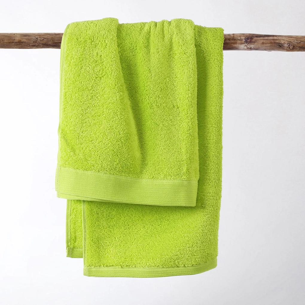 Goldea modalový ručník/osuška s přírodním vláknem - zelený 30 x 50 cm