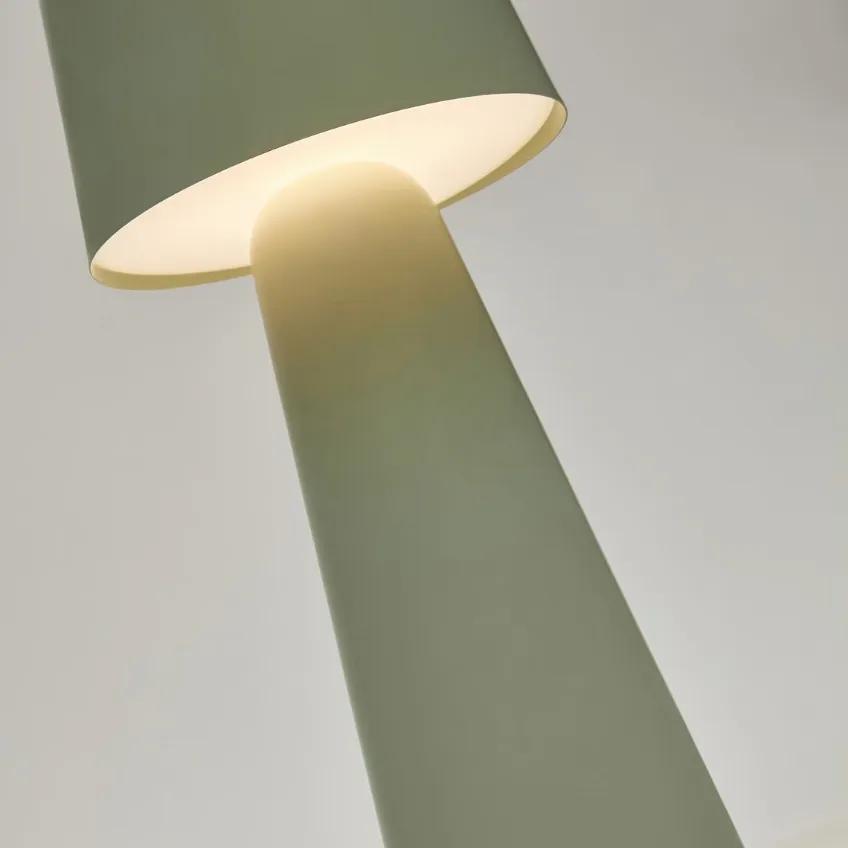 OnaDnes -20% Zelená kovová zahradní stolní LED lampa Kave Home Arenys M